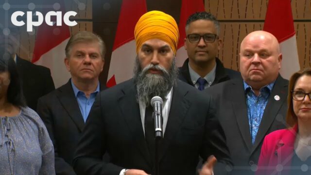 NDP Leader Jagmeet Singh and CLC President Bea Bruske share tariff ...